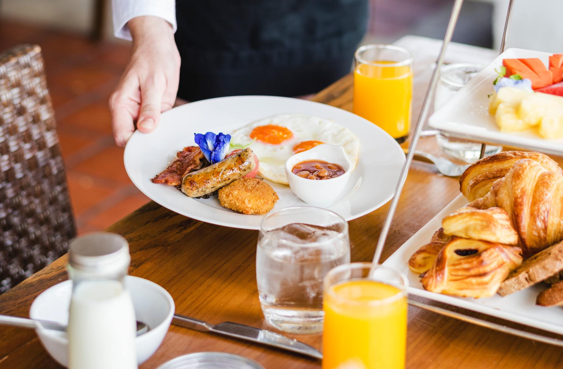 Lake Minnetonka Sunday Brunch Cruise | Wayzata Bay Charters